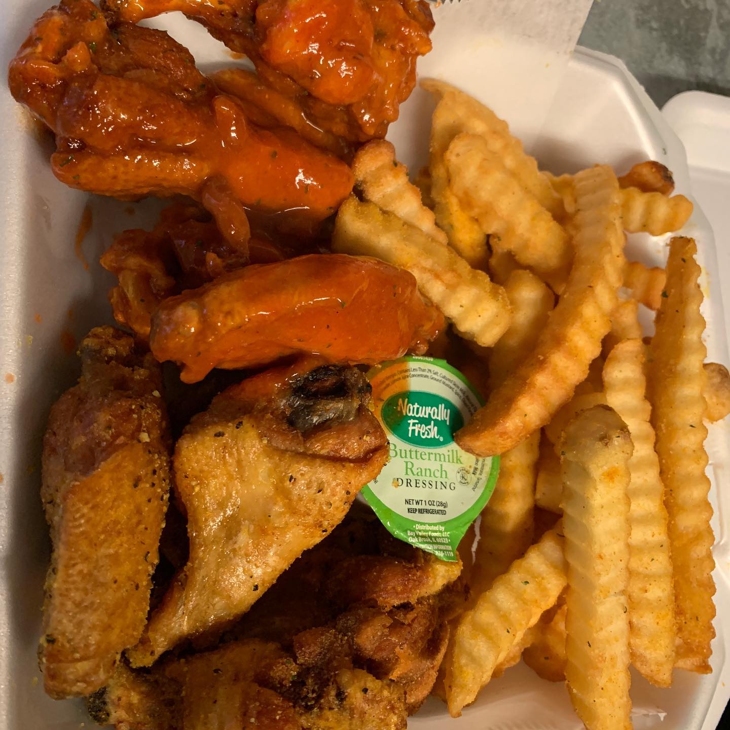 Wings On The Fly Food Truck's Grizzly Food Challenge in Memphis, TN ...