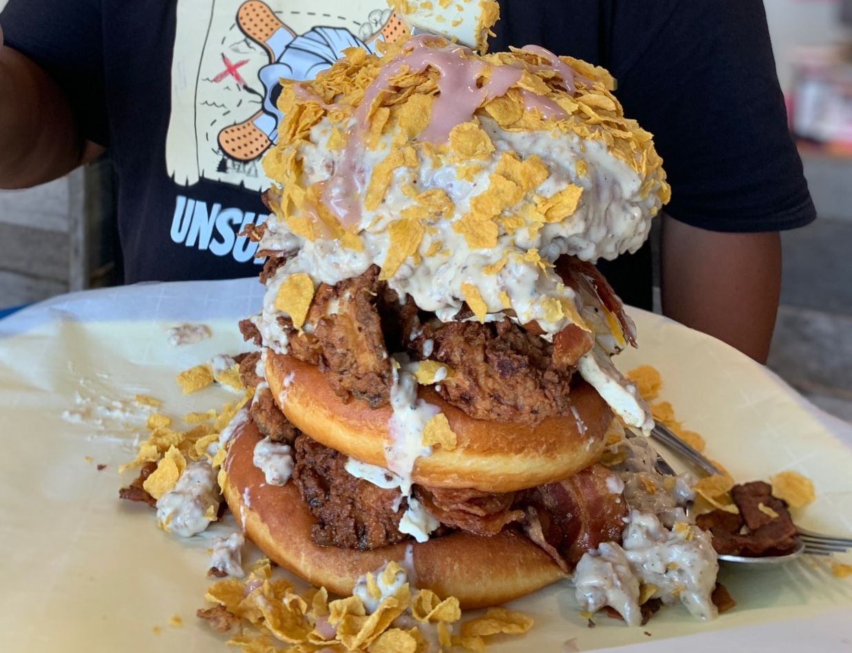 Hi-Five Doughnuts' "Widoughmaker" Sandwich Challenge in Louisville ...
